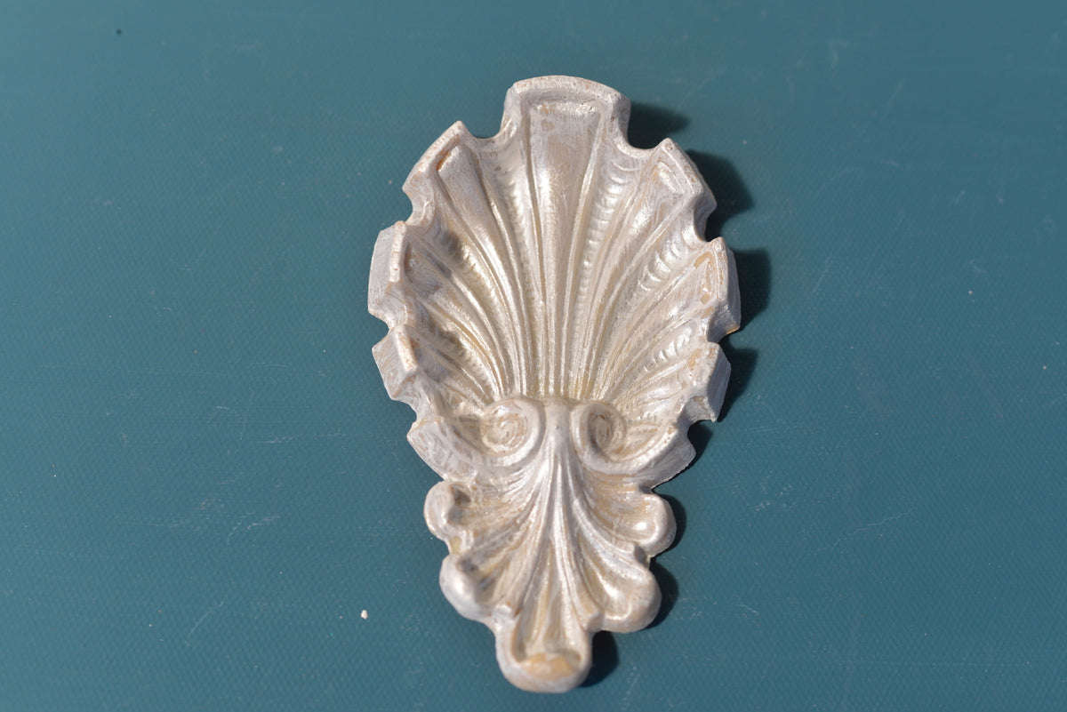 R2 – Greek Shell – Mishique Design